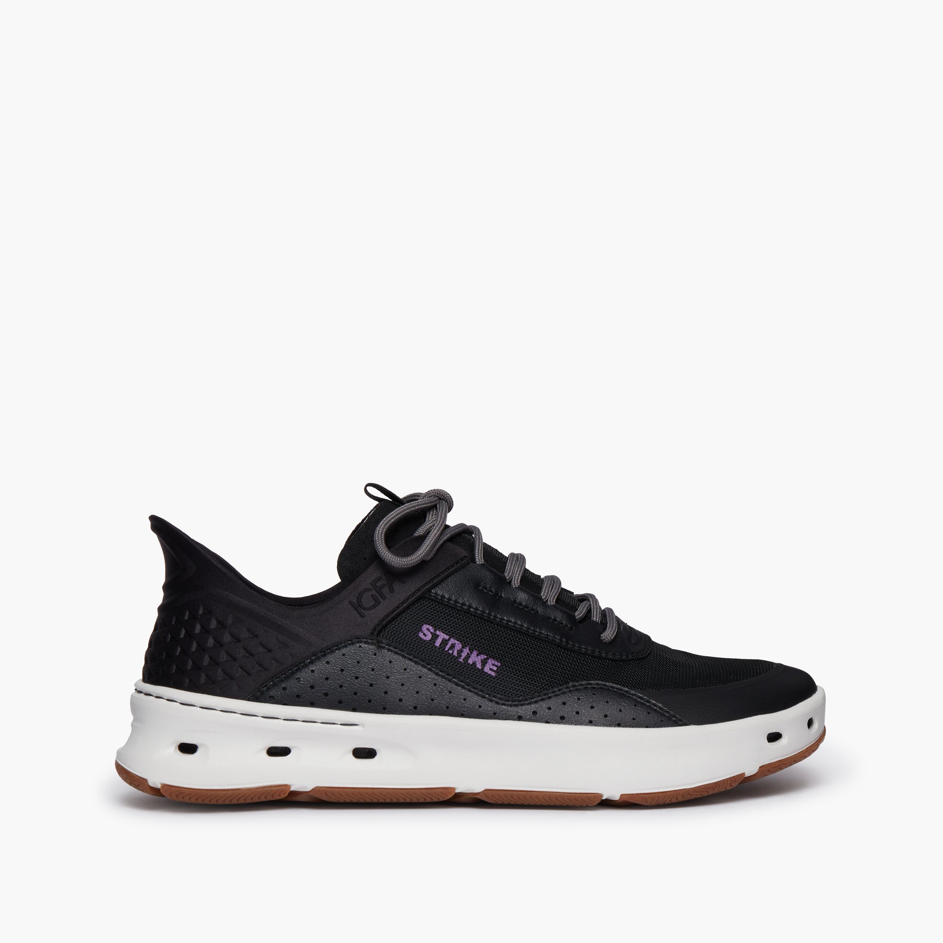 All footwear – STRIKE